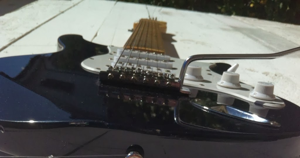 rulez queen: Costruzione Chitarre Classiche JB Rulez Queen