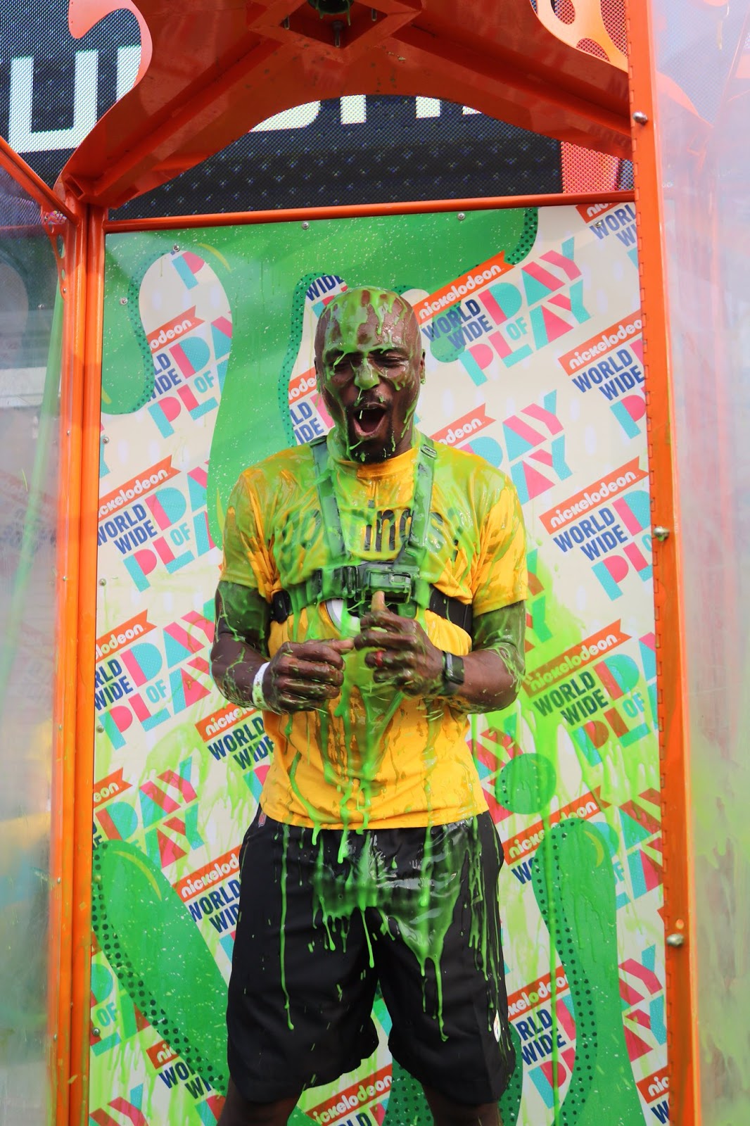 NickALive!: Nickelodeon Slimes JuJu Smith-Schuster and Santonio Holmes ...