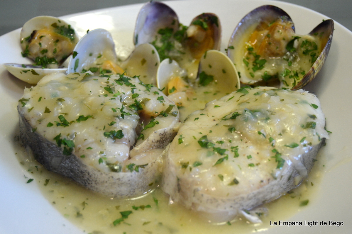 LA EMPANA LIGHT DE BEGO: Merluza en Salsa Verde con Almejas
