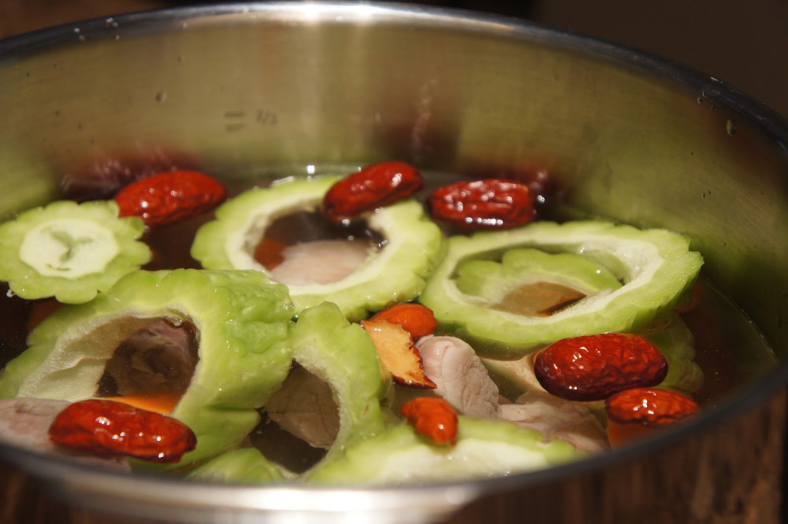 Say My Kitchen: Bitter Gourd Pork Ribs Soup 苦瓜排骨汤