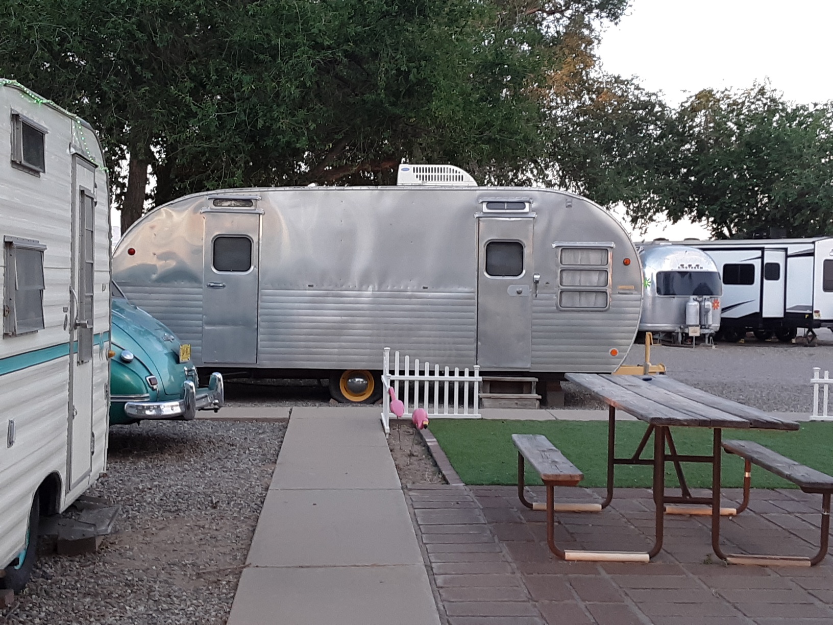 Cary and Millie's Travels: Enchanted Trails RV Park in Albuquerque