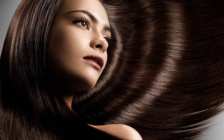 ¿Cómo tener un cabello bonito y brillante?