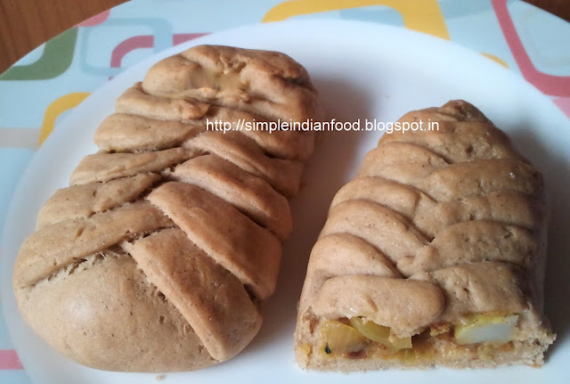 Simple Indian Food- An Easy Cooking Blog: Whole wheat Stuffed Braided bread