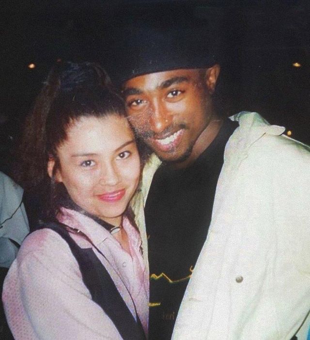 Intimate Photos of 2Pac With Fans in the 1990s | Vintage News Daily