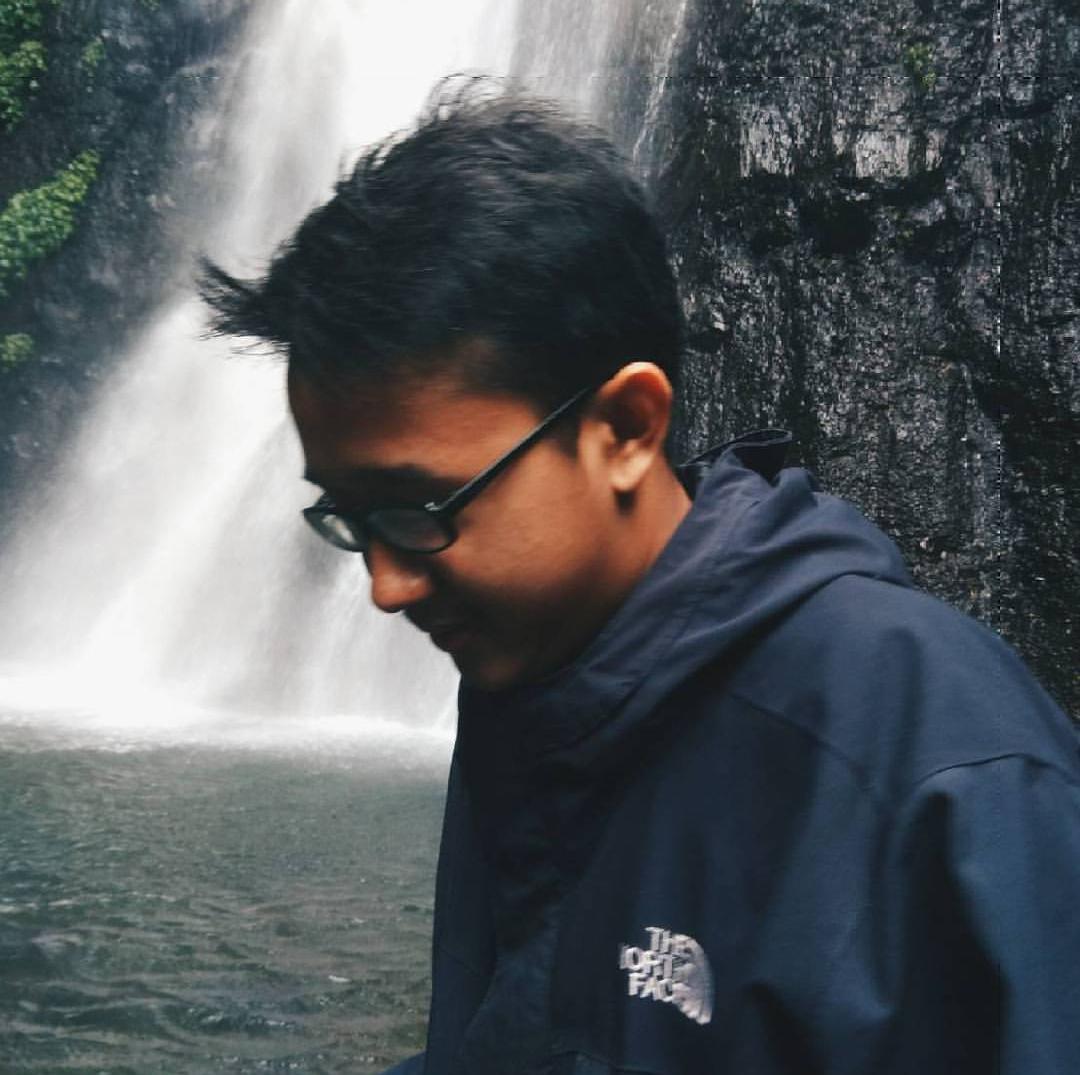 The Putuk Truno Waterfall: The Putuk Truno Waterfall (Kenya)