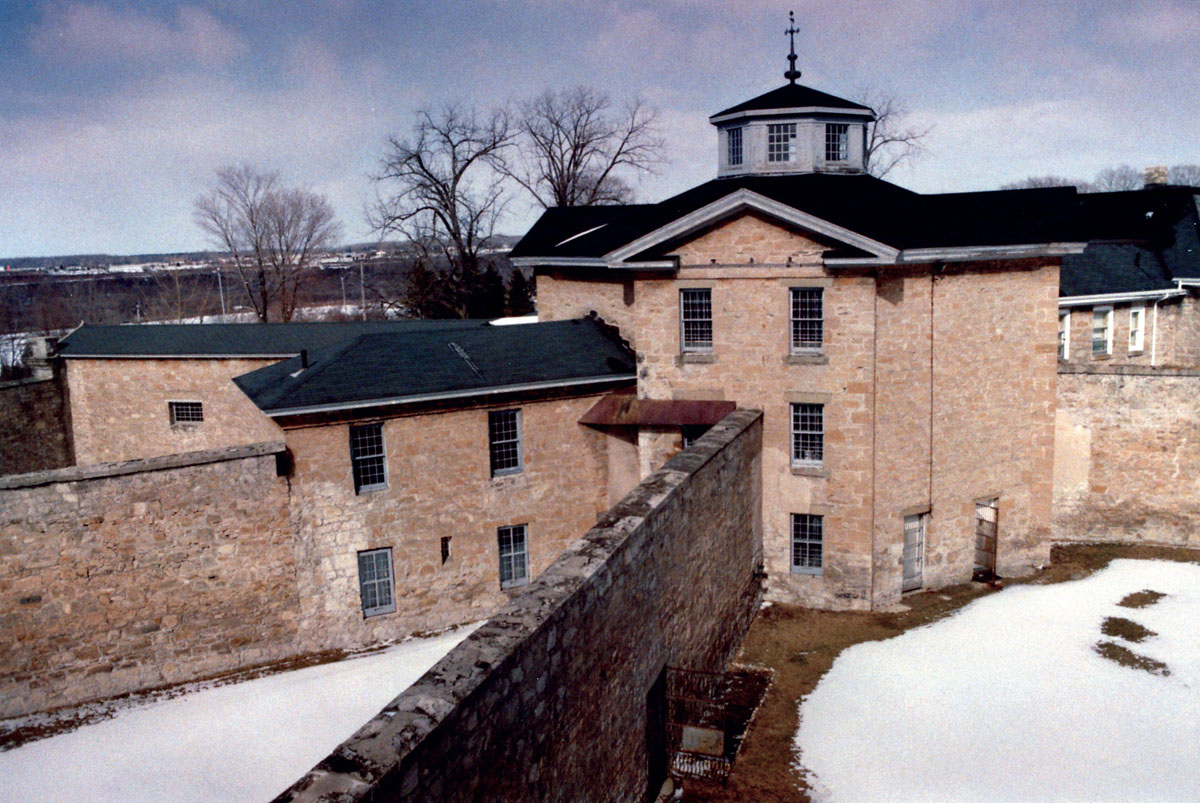 Culbert Family History: Midnight Madness: Culbert Shoots Kelly in the Head