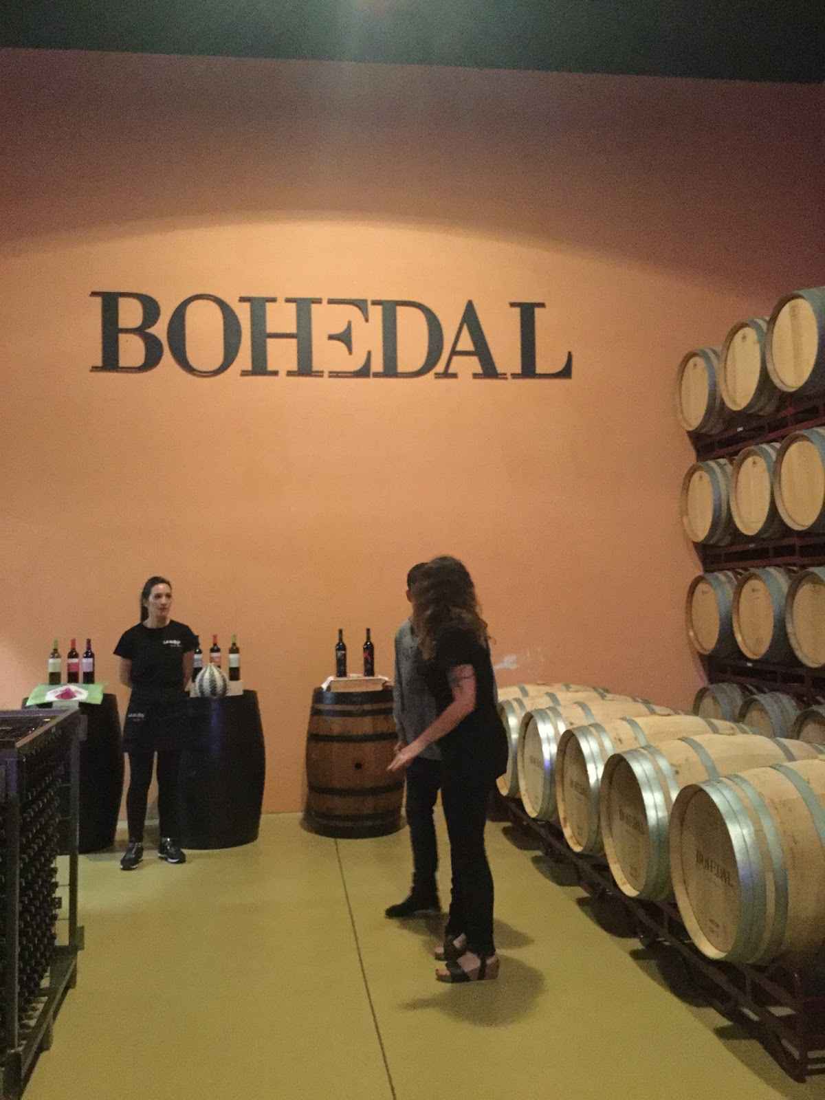 Sueña Mirenpi: NOCHES DE BODEGA