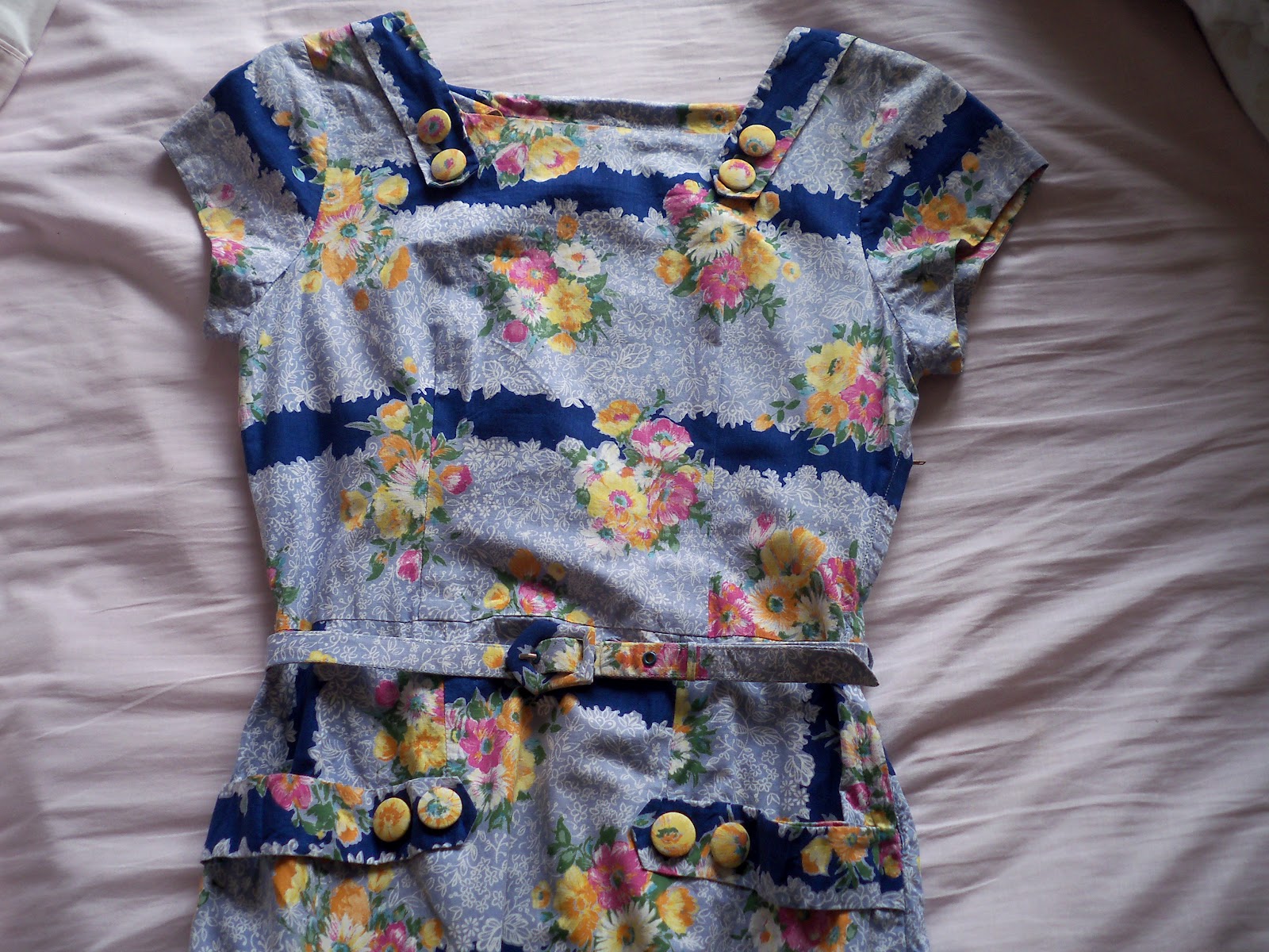 Another Lovely Vintage Dress! | GracefullyVintage
