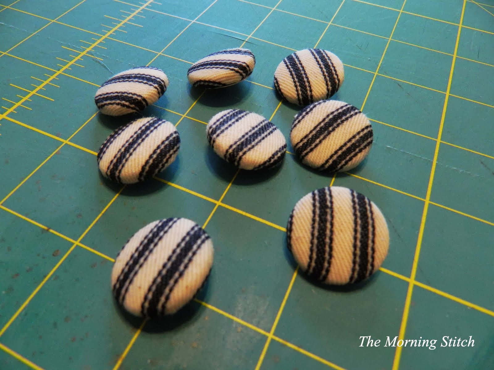The Morning Stitch: Chair Pad Tutorial