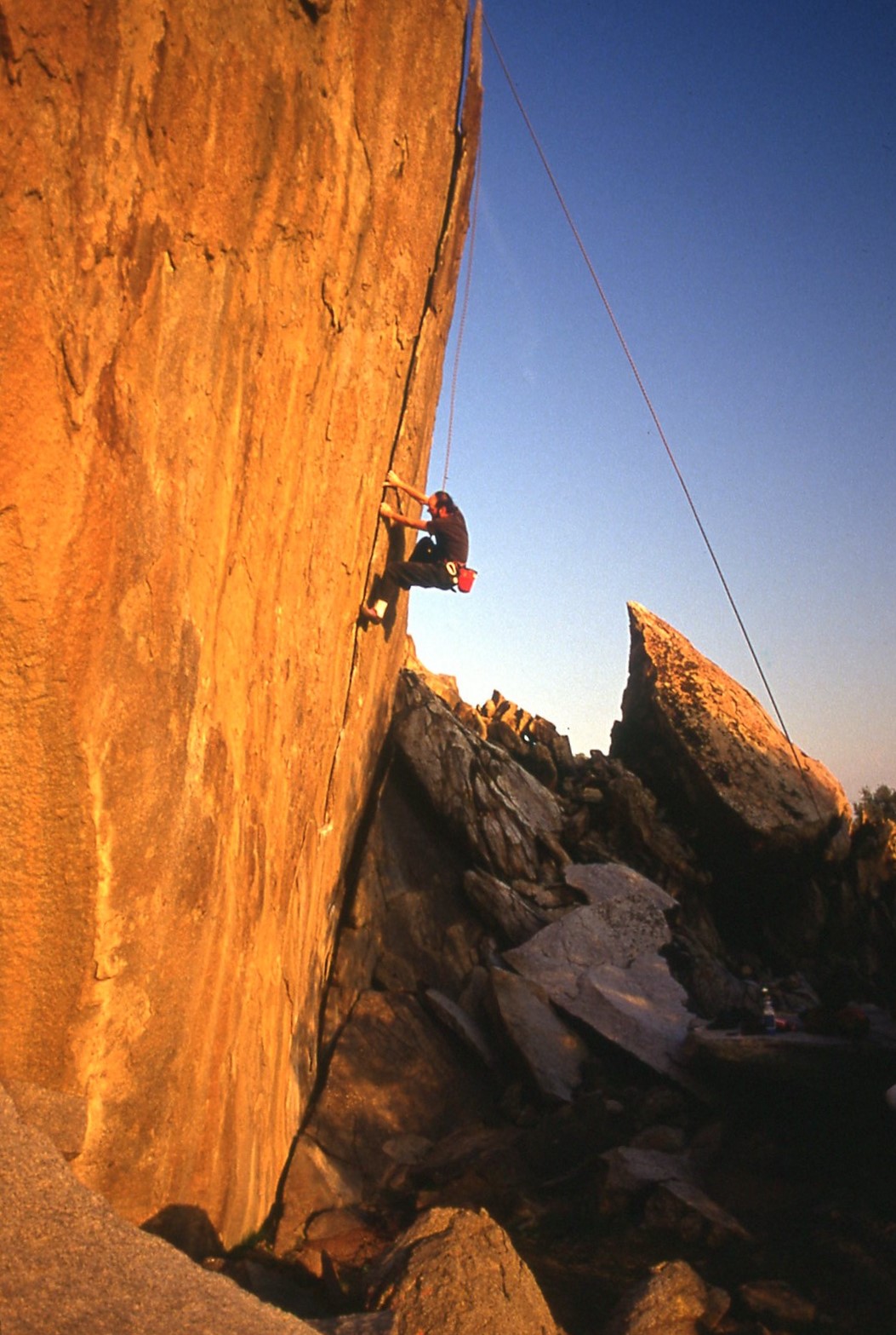 Southern Sierra Climber: Rocky Hill....No Tresspassing!!