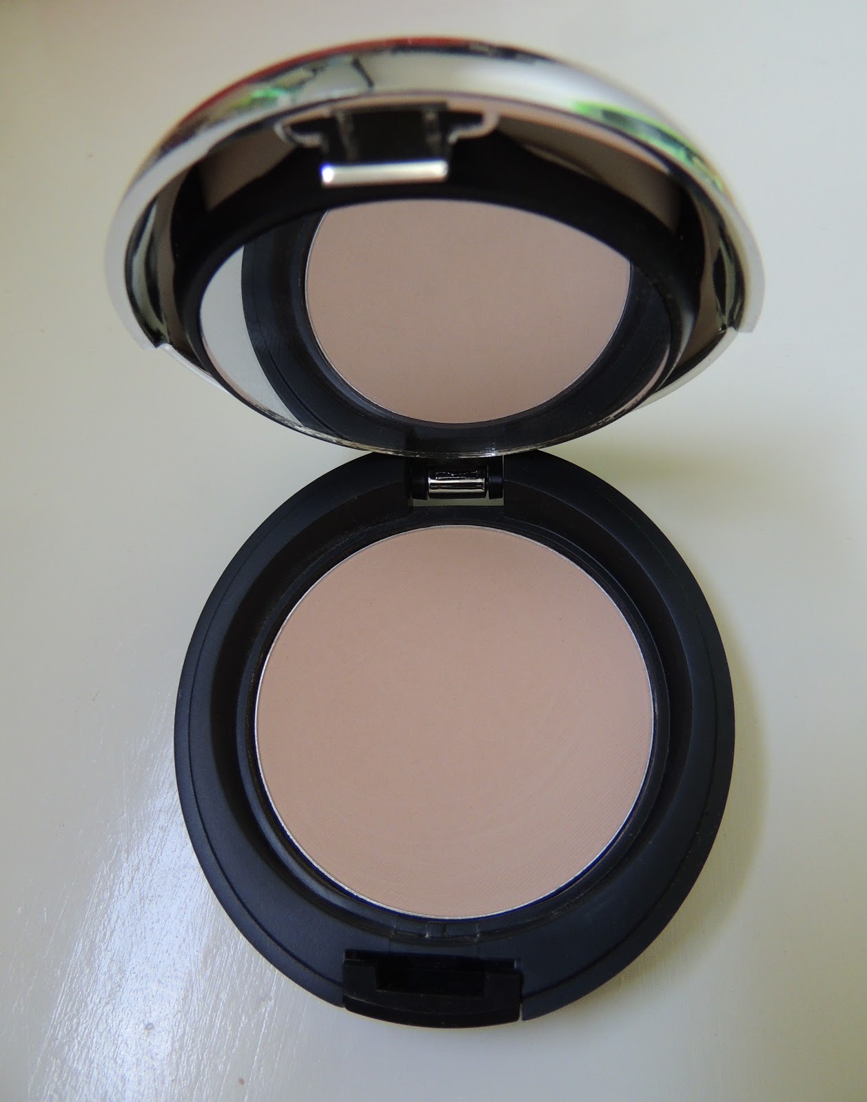 Rampa De Gala: The Body Shop All-in-one Face Base