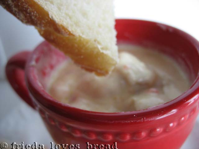 Frieda Loves Bread: Wickkid Chowdah!