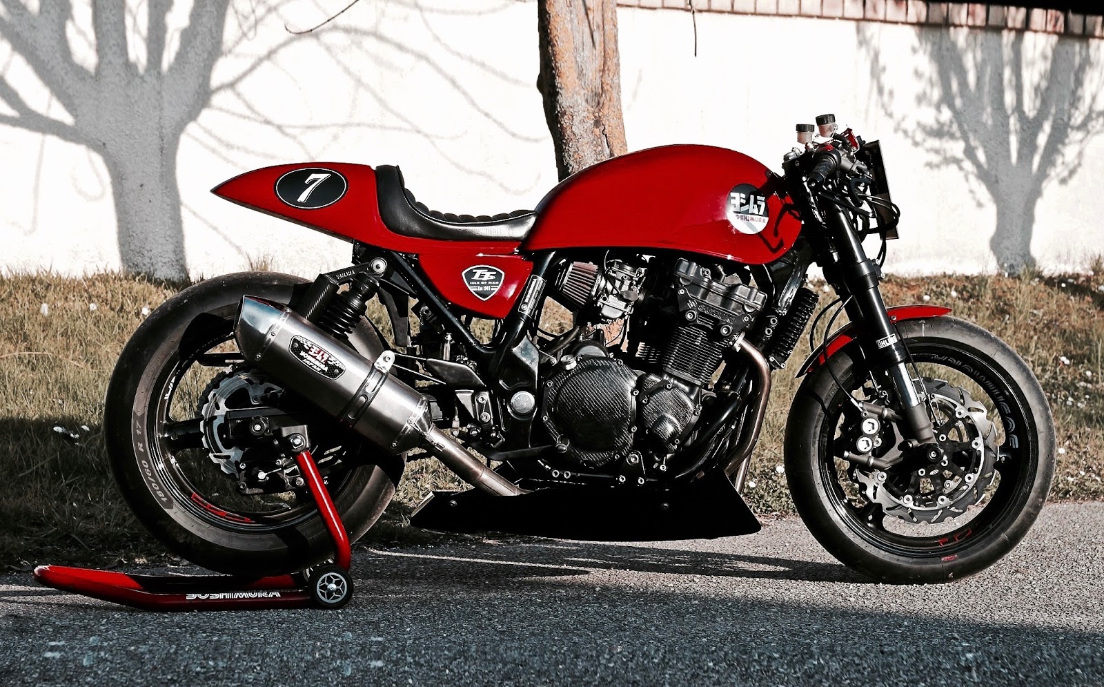 Inazuma Monster Racers - Inazuma café racer