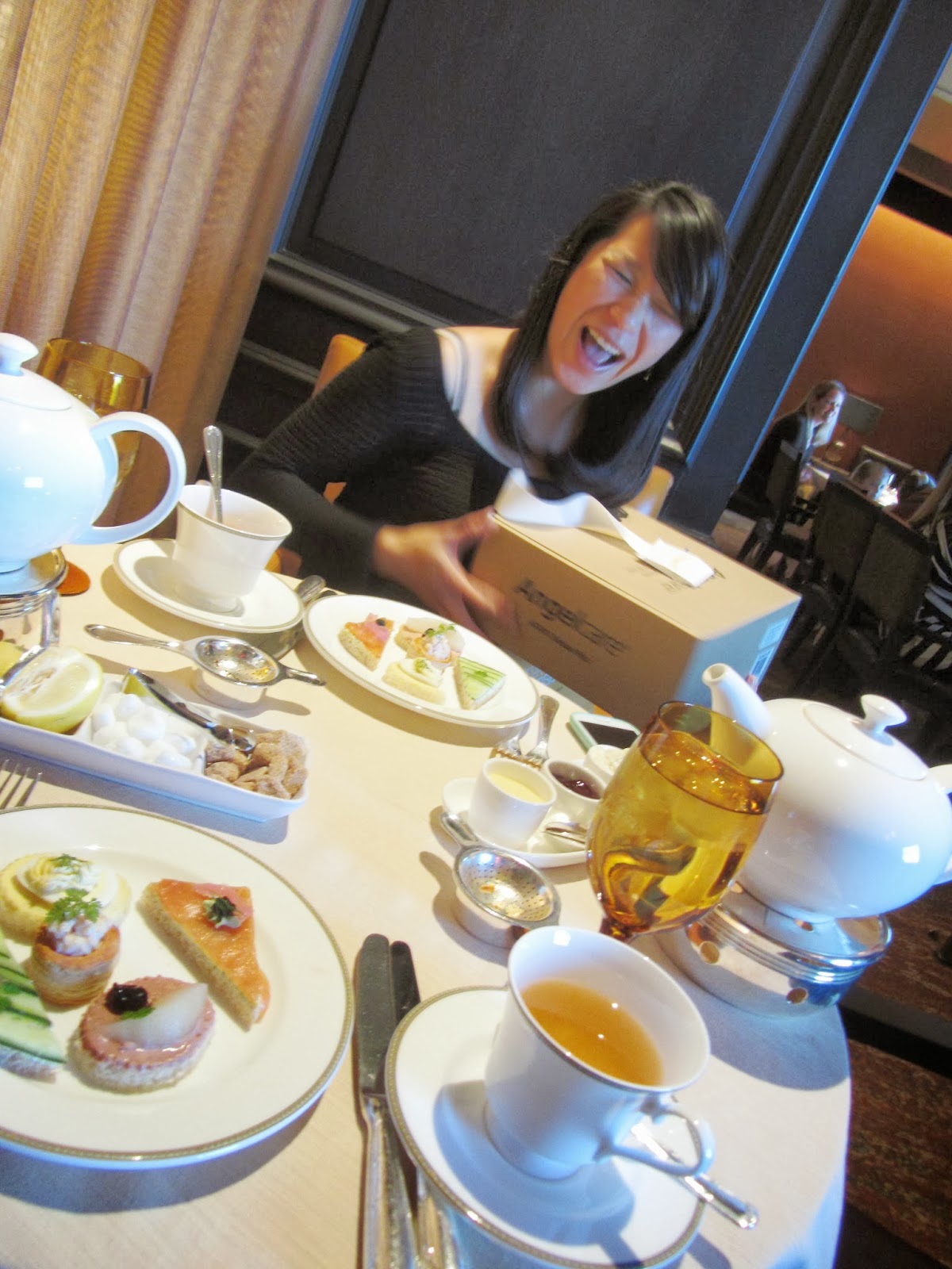 COCOBELLA BALLERINA: High Tea @ The Ritz Carlton & Shopping Fun!