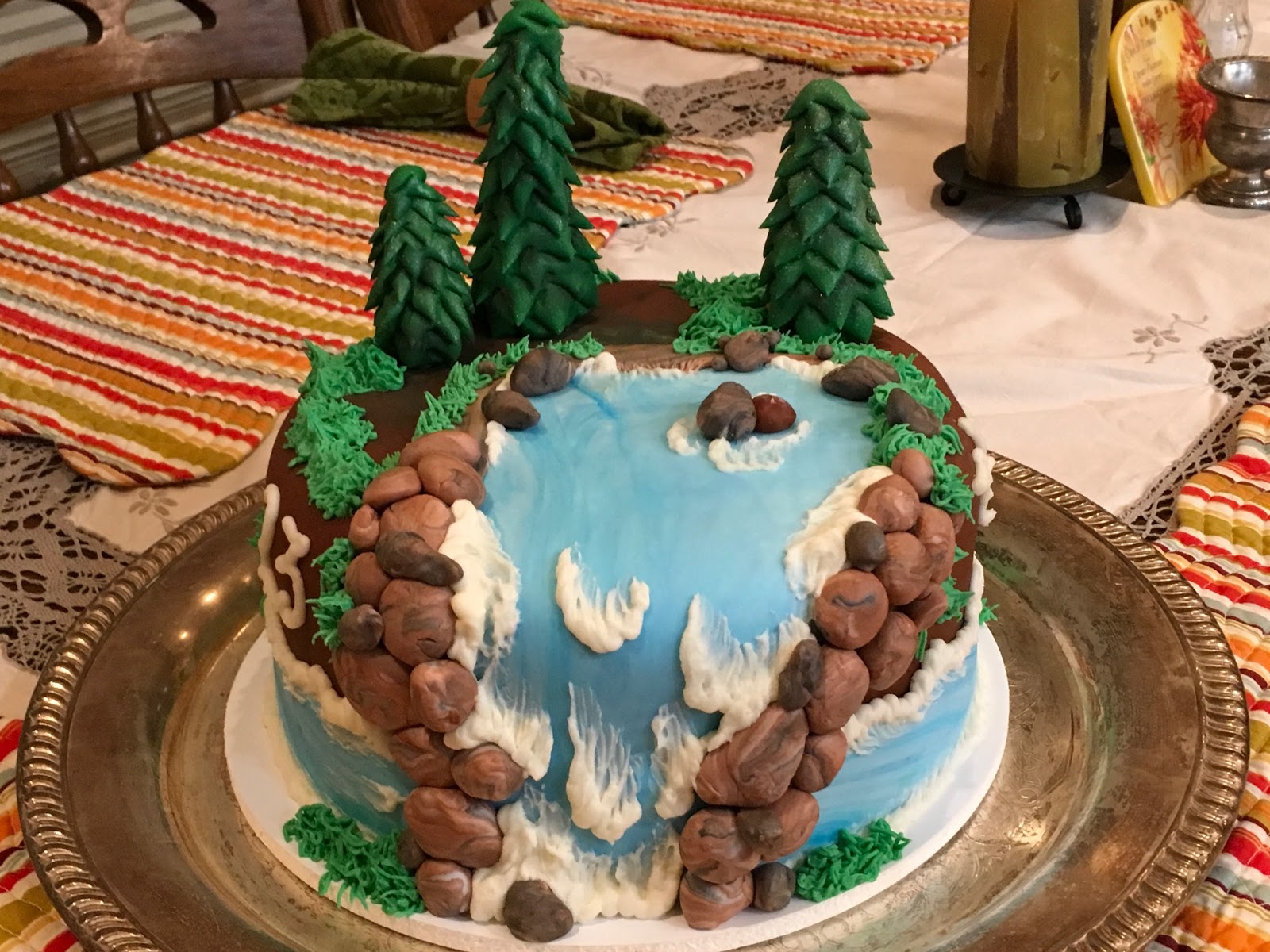 Gamma Susie's This n That: Waterfall Outdoor Cake