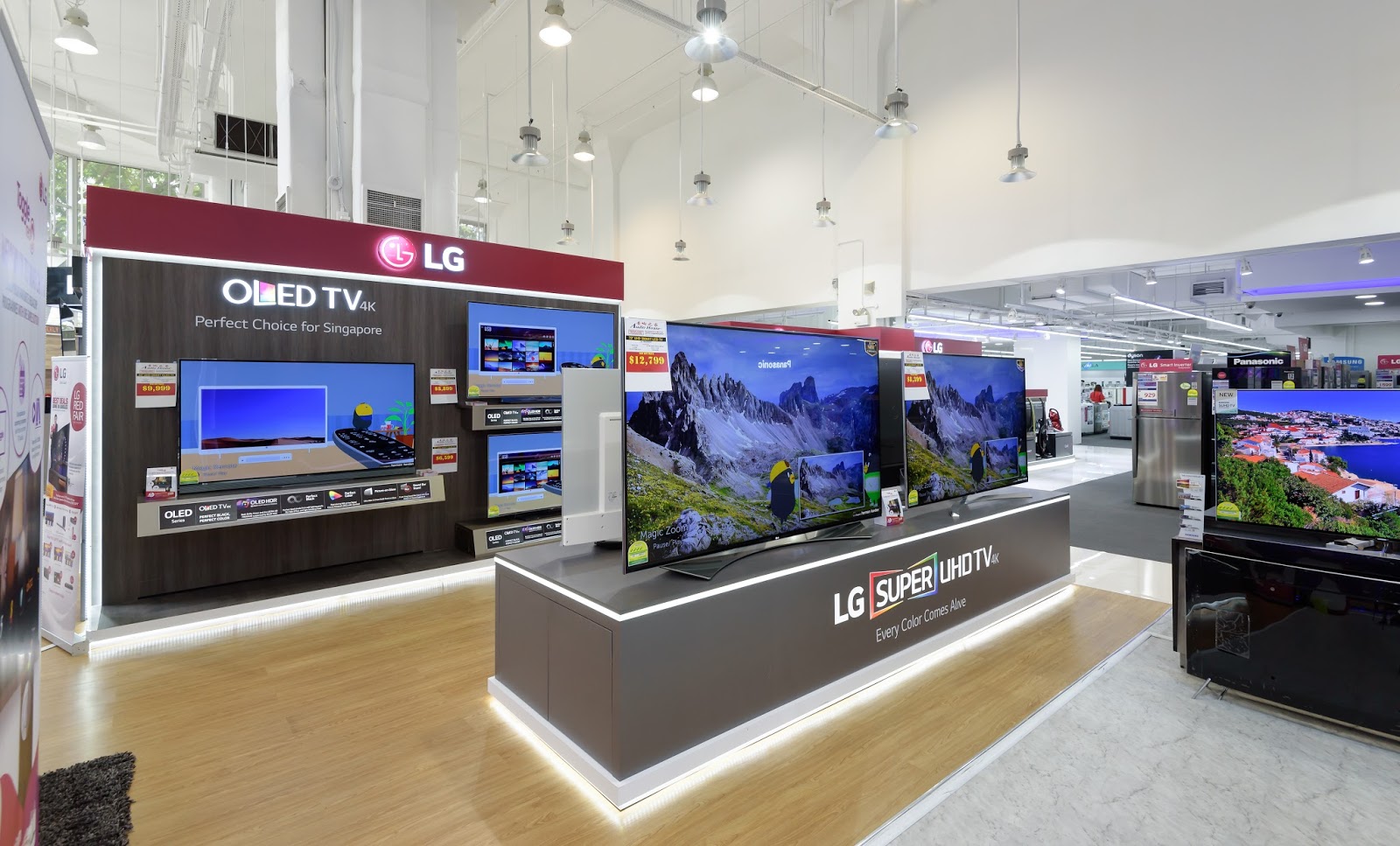 (Adv) - Audio House, The 1st Ever QR Cashless Electronics Outlet Opens ...