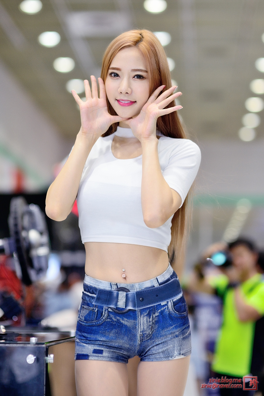 Han Min Young - Nehru Memorial