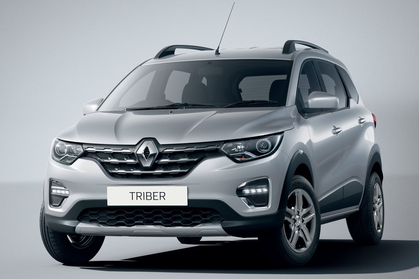 Esta é a Renault Triber: minivan de 4 metros de comprimento e 7 lugares