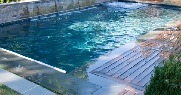 Fuggetta Pools Corp.: Signs It's Time to Replace Your Swimming Pool Liner
