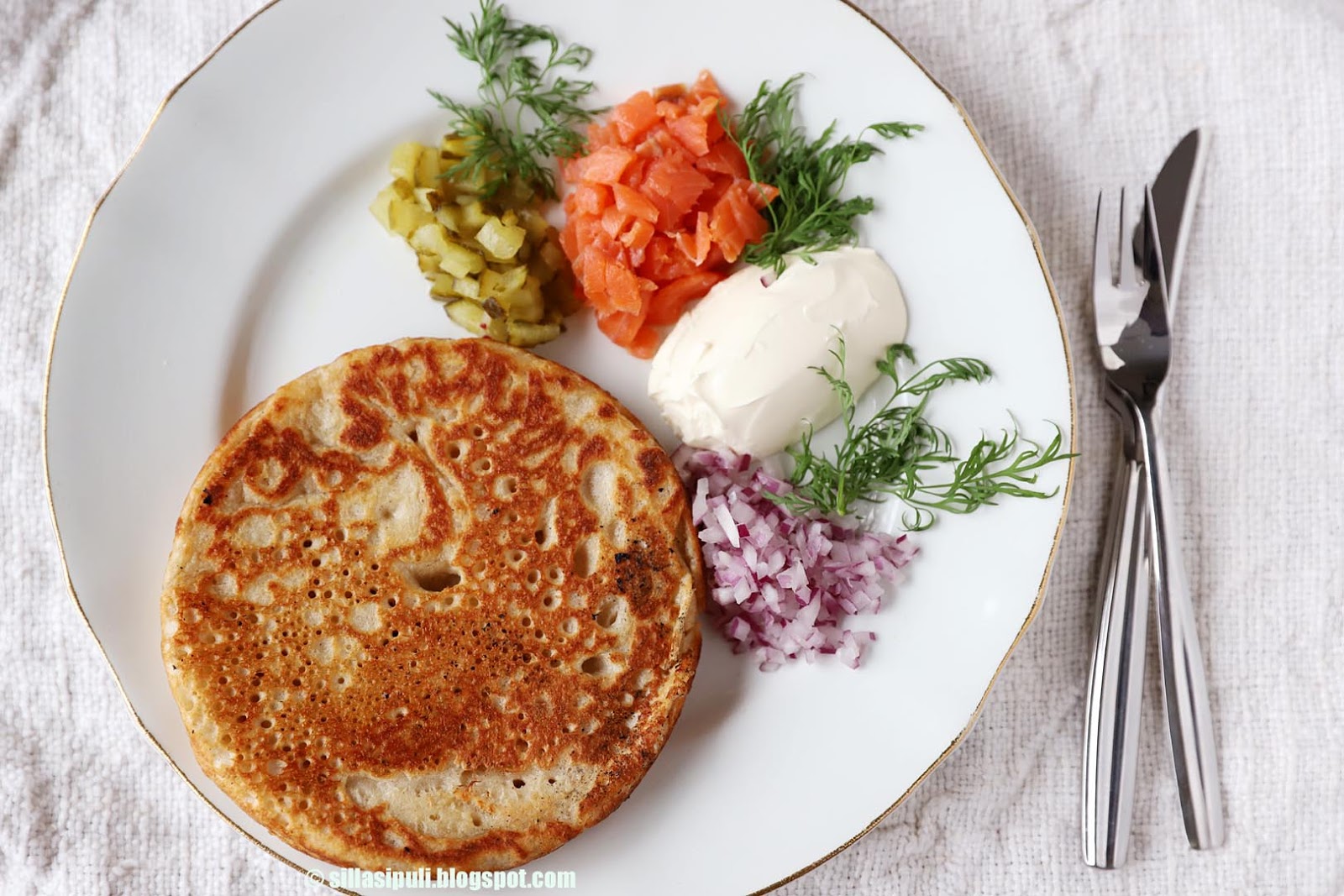 SILLÄ SIPULI: Blinit ja kirkastettu voi