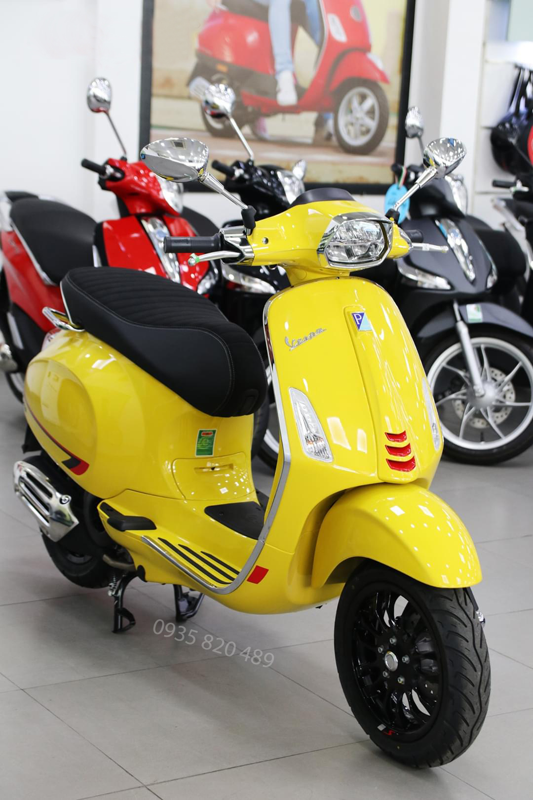Tổng Hợp Xe Vespa Màu Vàng