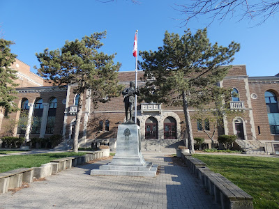Ontario War Memorials: Toronto - Harbord Collegiate Institute