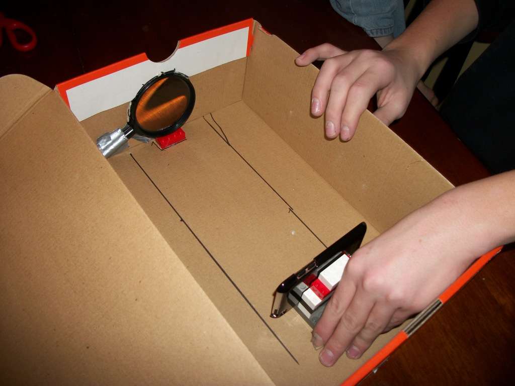 Do It Yourself Home Projector For Cell Phone Or Smartphone