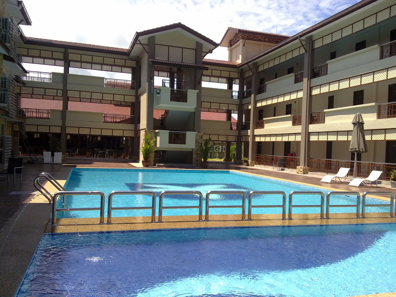 aPPLe WorM: Hotel Seri Malaysia, Perlis