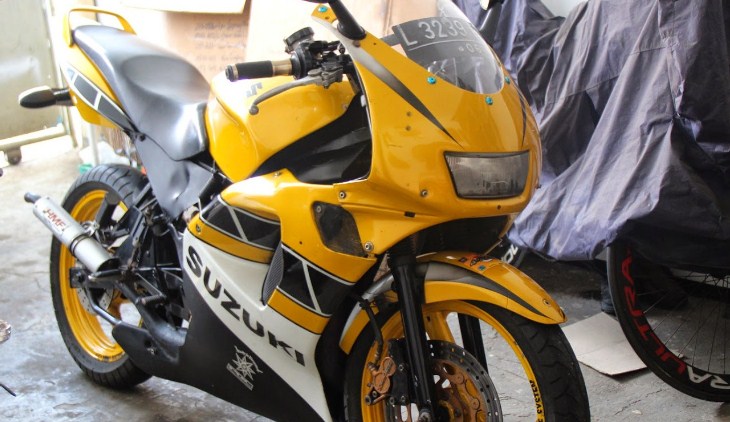 Foto Gambar Modifikasi Motor RGR Terbaru Gaya Ninja Paling Keren ...