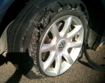 Penyebab Dinding Ban Mobil Retak Rambut dan Terkelupas - Suryadidik.com