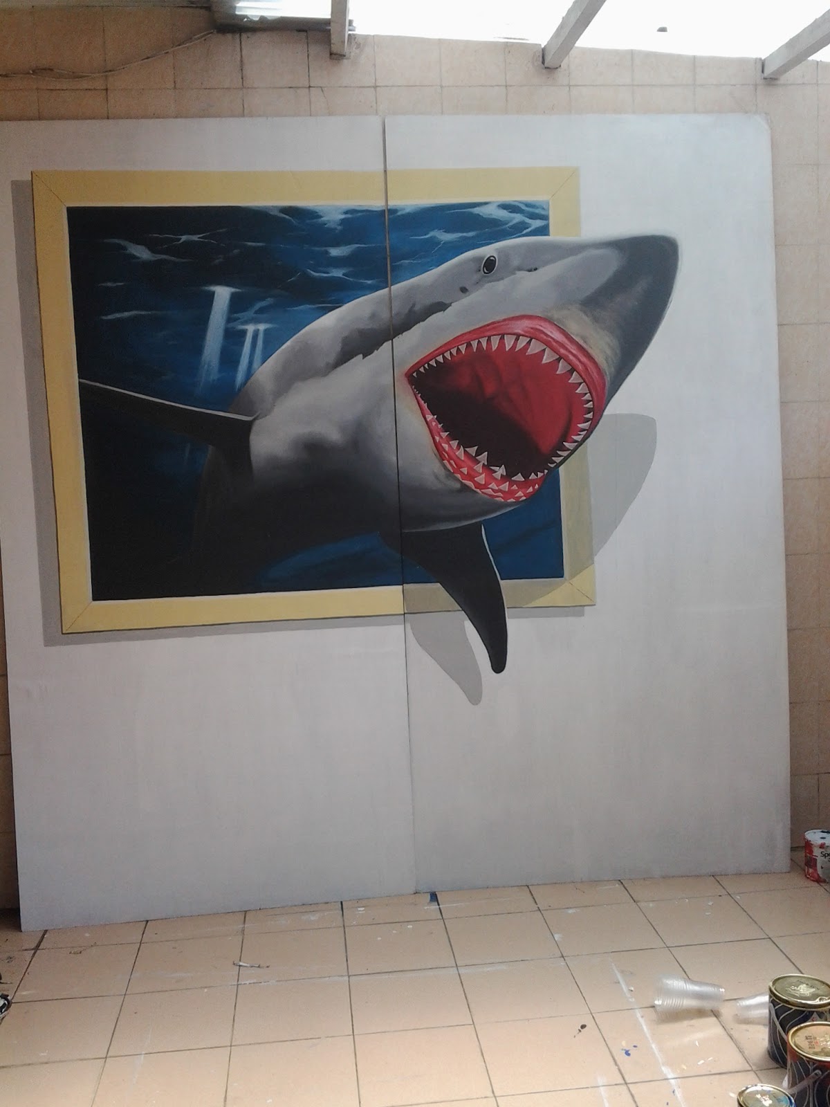 Lukisan Hiu 3D Tiga Dimensi Trick Eyes Art Keluar dari Bingkai Lukisan ...