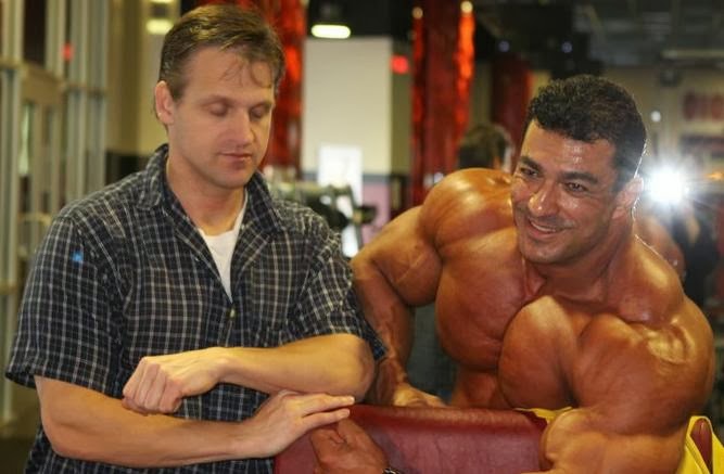 the beauty of male muscle: bodybuilders & average people