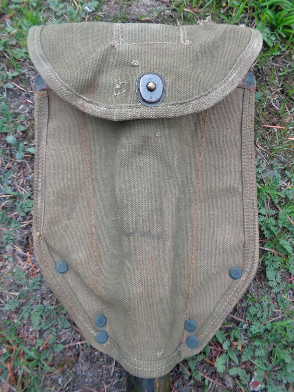 Four Bees: 1943 dated, US M-43 Entrenching Tool - Shovel with First ...