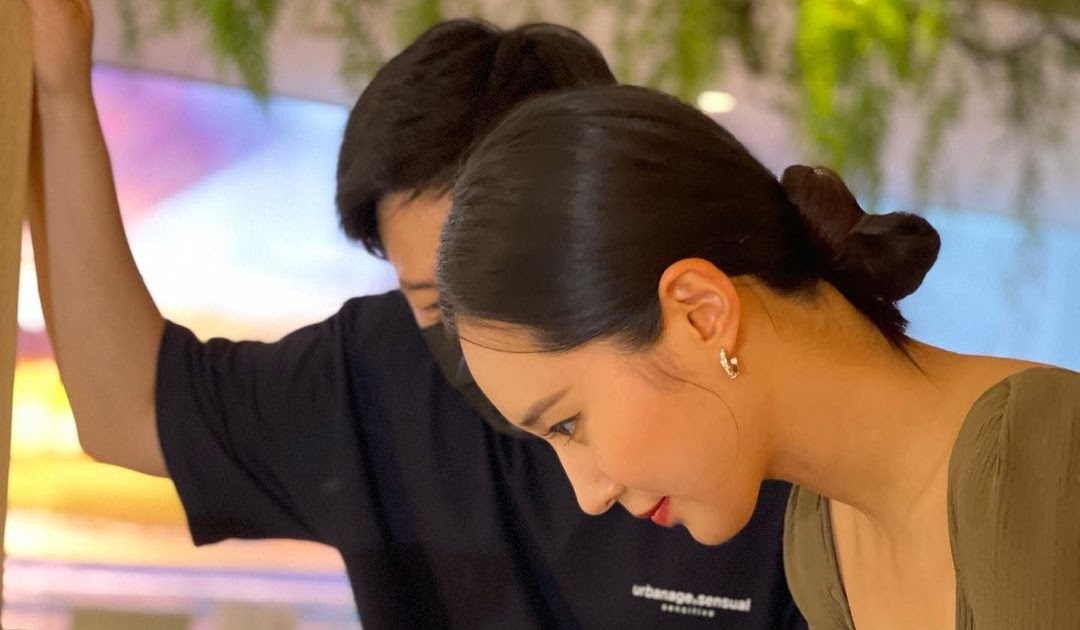 SNSD Yuri is having fun with reels! - Wonderful Generation