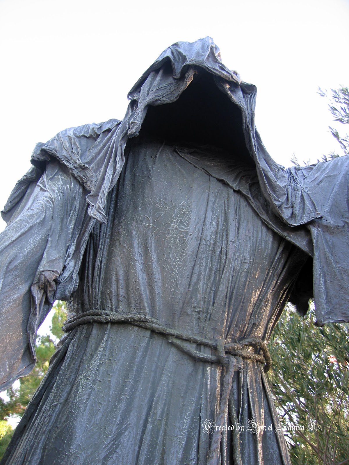 Paper Talk With Samra: Monster Mud Halloween Statues: Beloved Tombstone ...