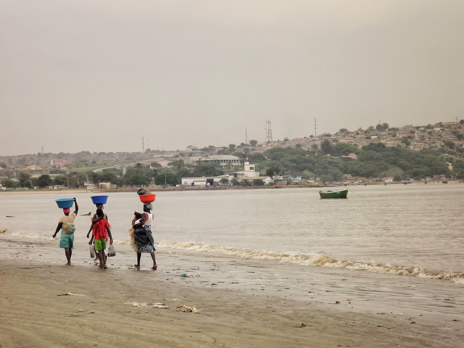 LIVRES PENSANTES: Da Província do Bengo em Angola I