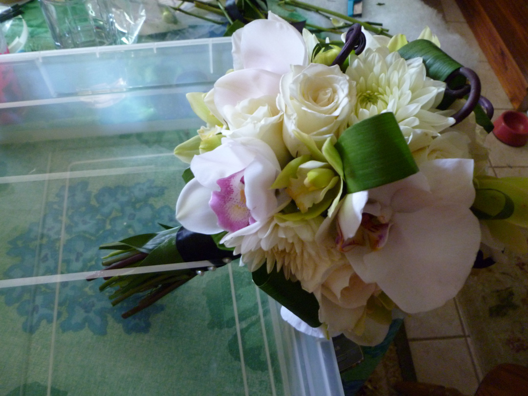 Always Springtime Flowers: Ravishing Red Wedding Flowers