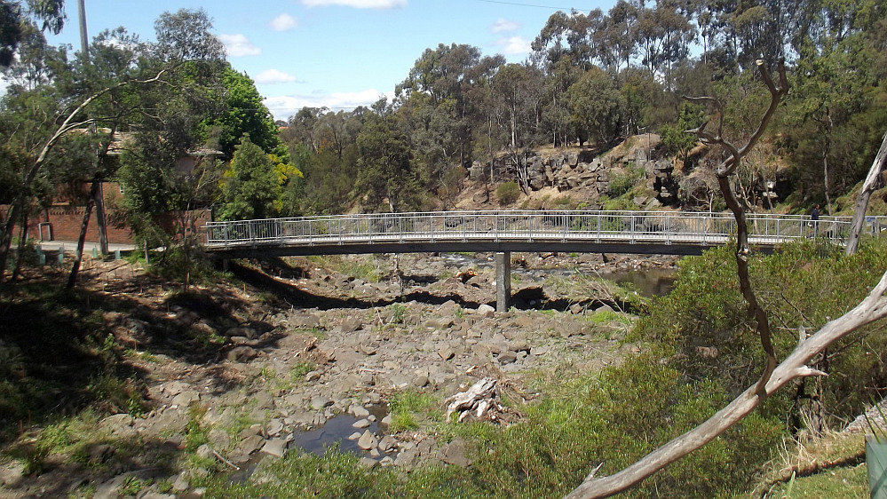 TRACKS, TRAILS AND COASTS NEAR MELBOURNE : Darebin Parklands