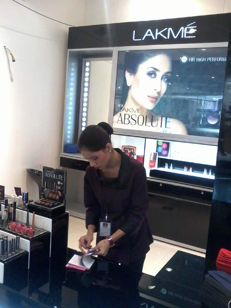 Brand Exponents: Lakme Retail - R City, Ghatkopar