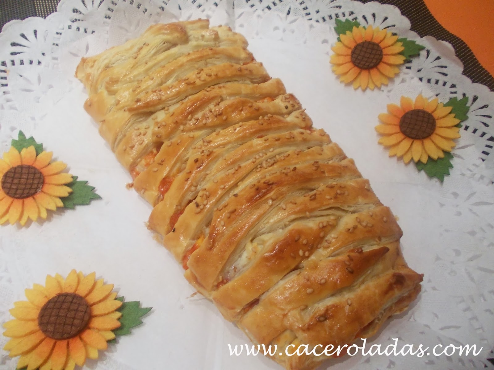 Trenza de hojaldre con jamón, queso y champiñón | CACEROLADAS: Trenza ...