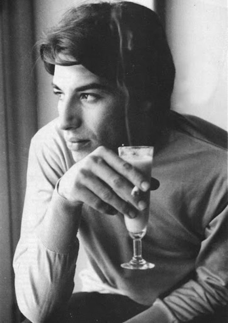 Rockeros Vestidos: Para perfilar a Sandro / Cultura del Vestir