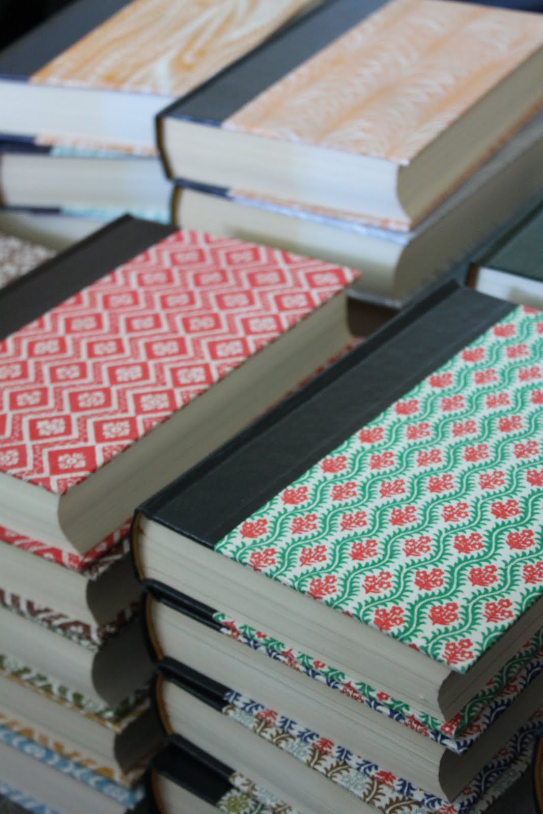 Last Minute Handmade Gift Tutorial ~ Make Upcycled Book Journals ...