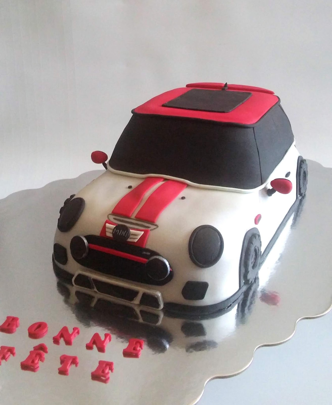CakeSophia: Mini Cooper cake