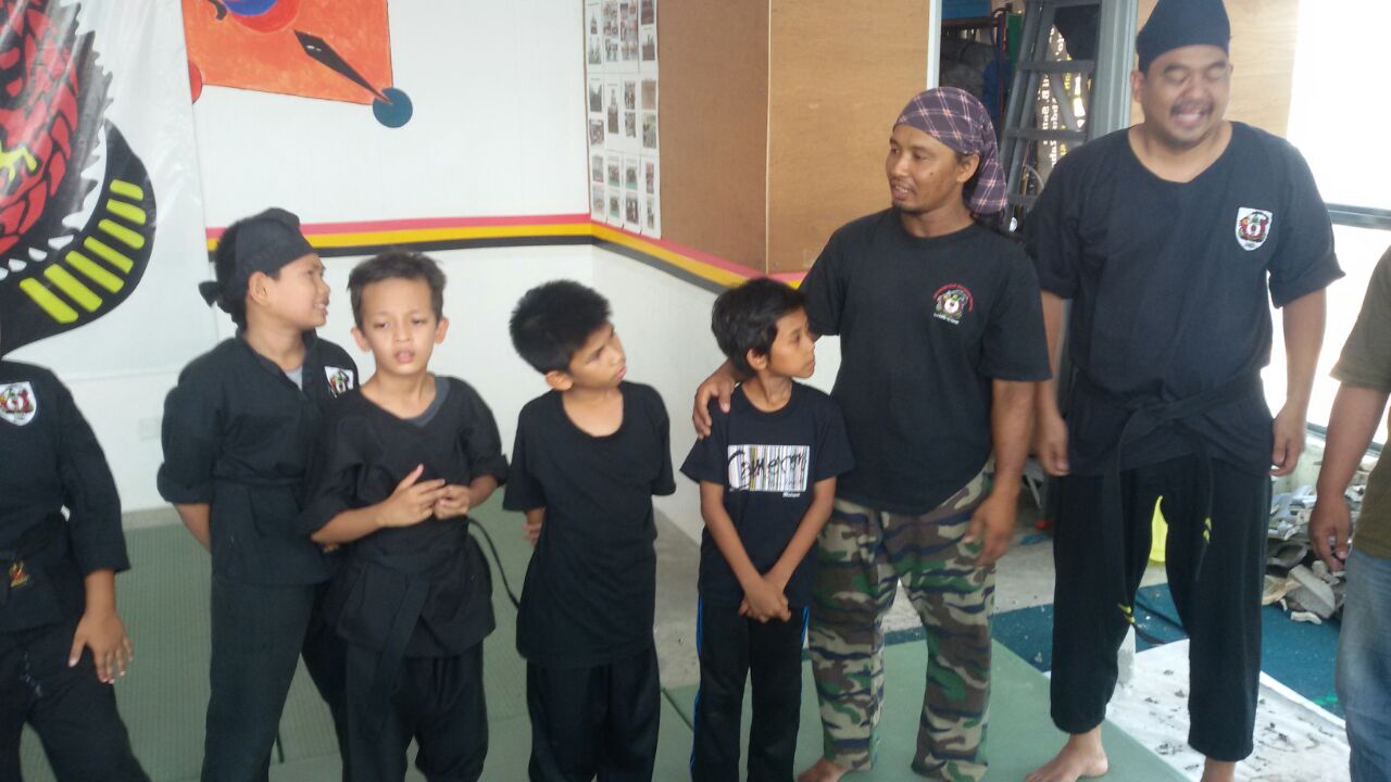 KUMBANG HITAM TRAINING CENTER { KHTC }: Silat Seni Gayong Grading Day