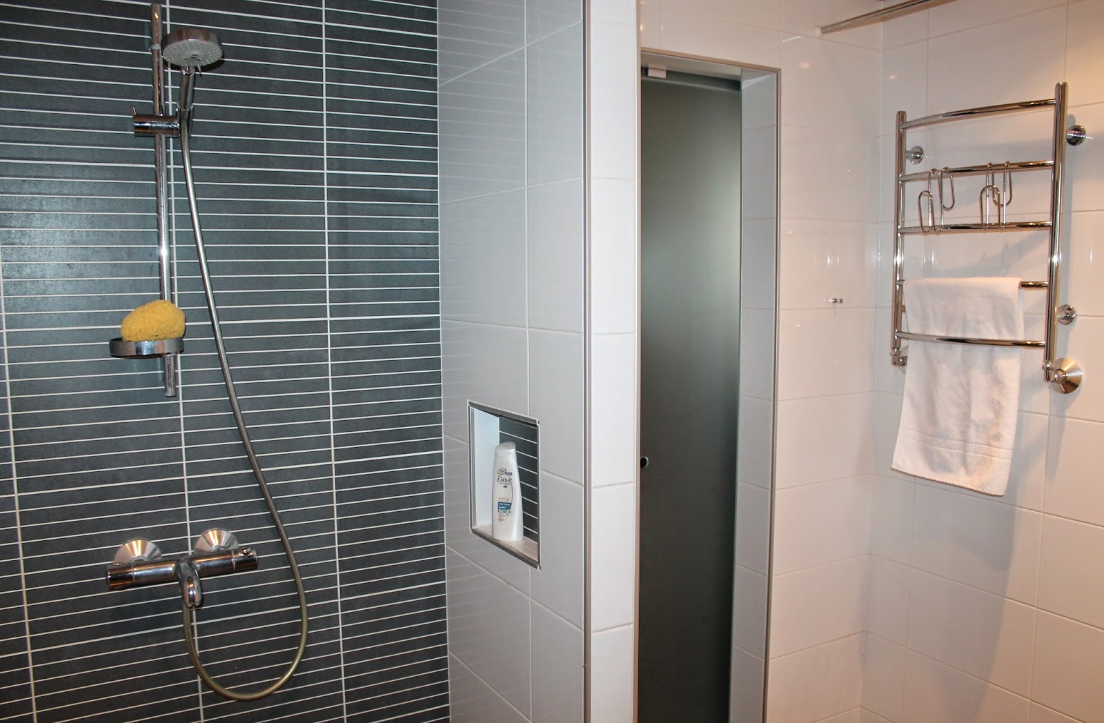 k o t i p o r s t u a: Pesuhuone & Sauna & Pukuhuone