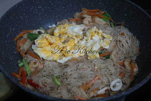 Mee Hoon Goreng Putih Yang Mudah Dan Sedap - Azie Kitchen