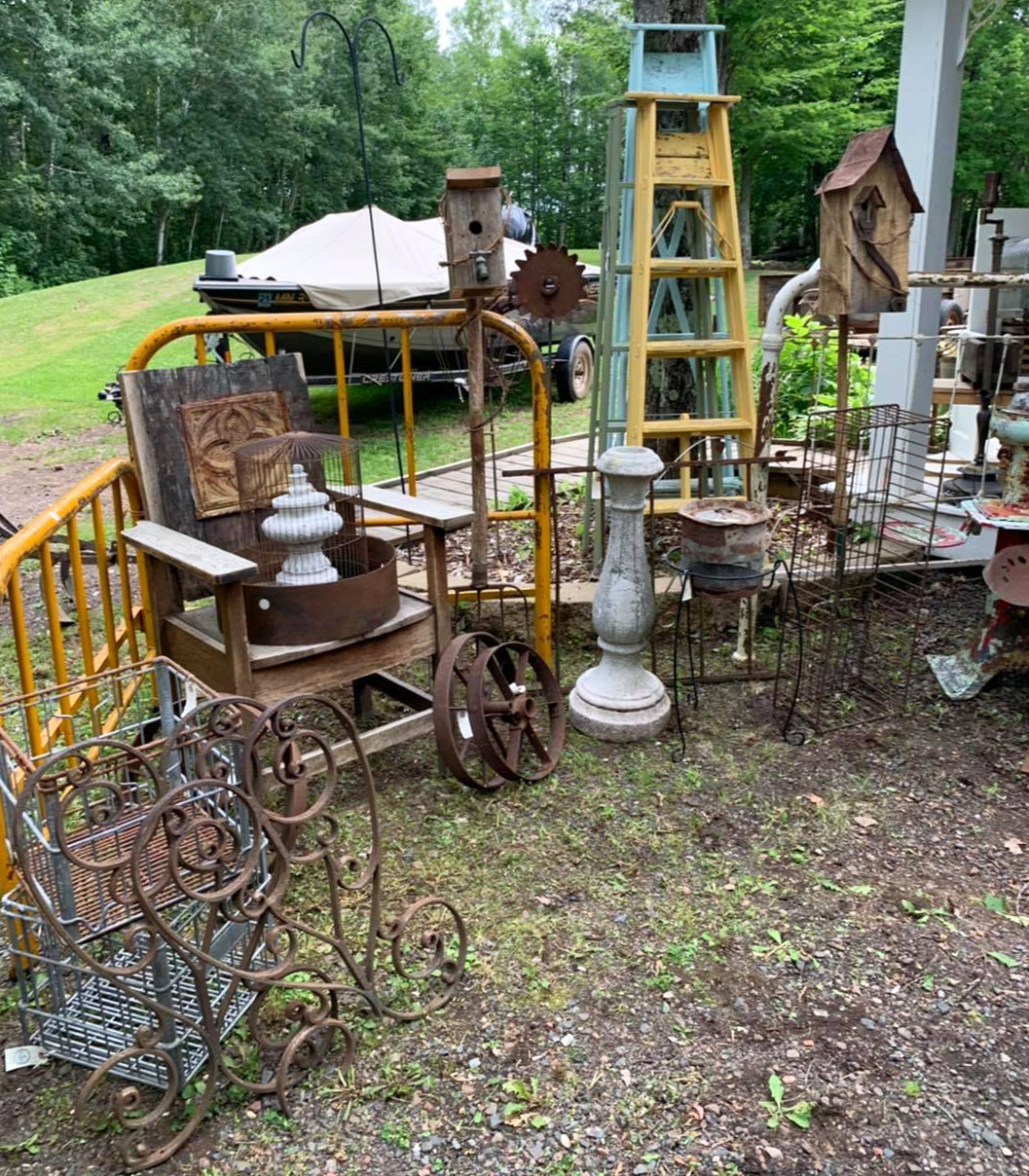 More of Dana's Fun Outdoor Junk Decor & West Tischer Cottage ...