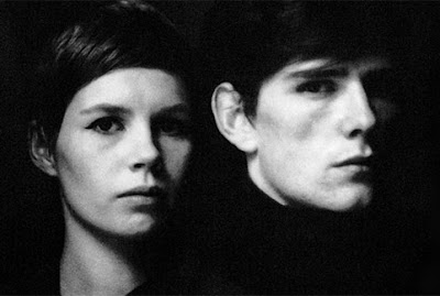 O Baú do Edu: A ESTRANHA MORTE DE STUART SUTCLIFFE - SENSACIONAL*******