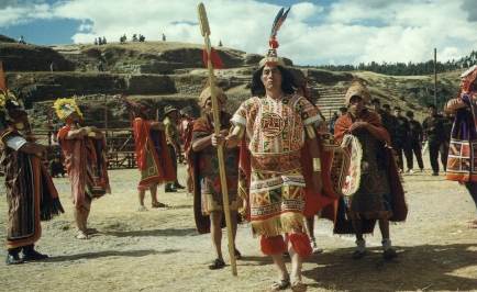 Apuntes y Trabajos: LOS INCAS