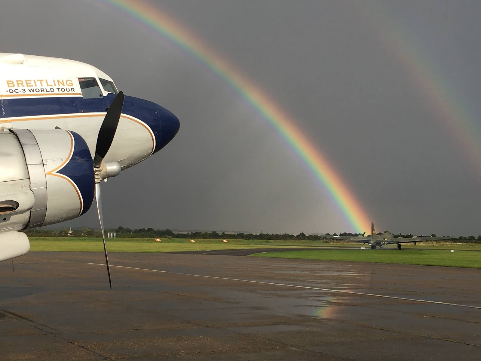 Stories of a DC-3 who wants to see the World